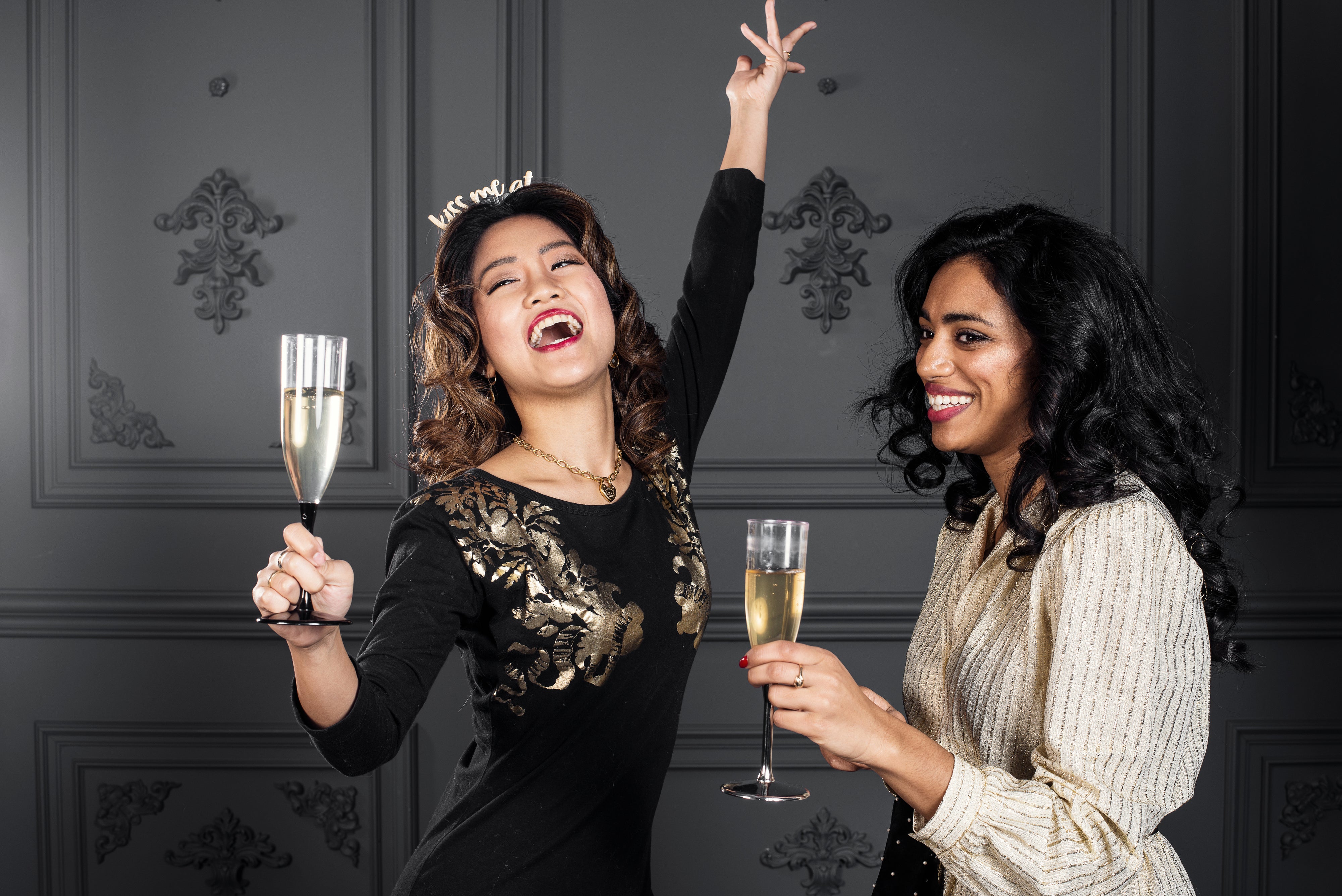 Contact – Solitaire Fashions Darwen